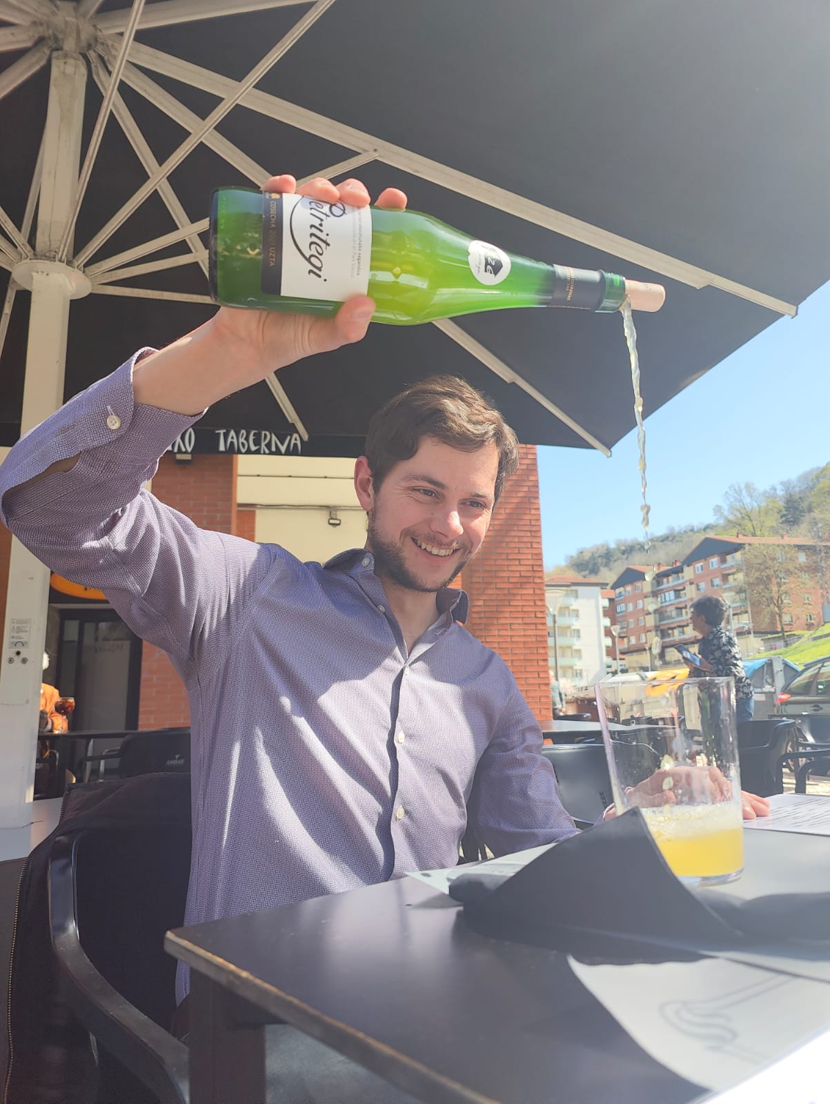 The Battle of Bilbao Airport: two Basque ciders | Cider Review